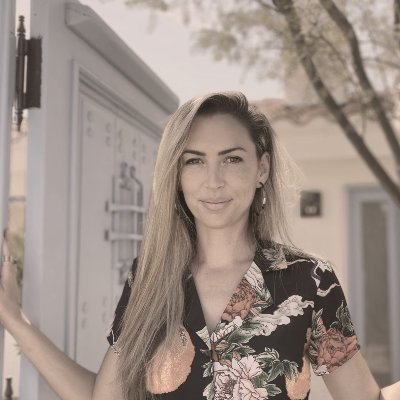 Anna Keeve - Profile - Press Hook