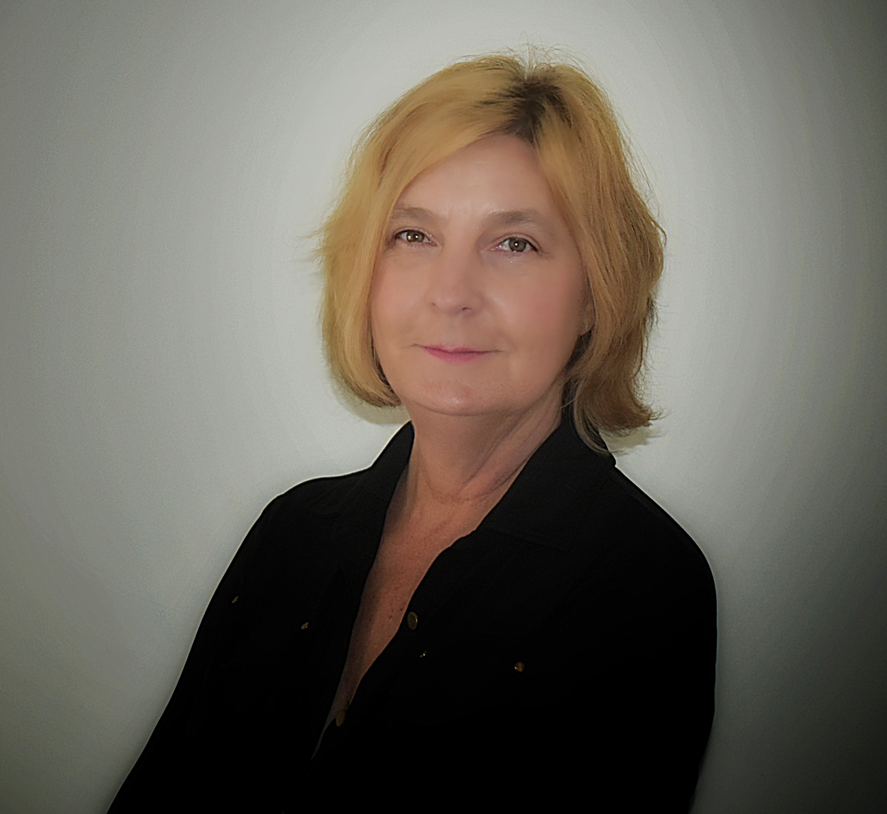 Colleen Thompson - Profile - Press Hook